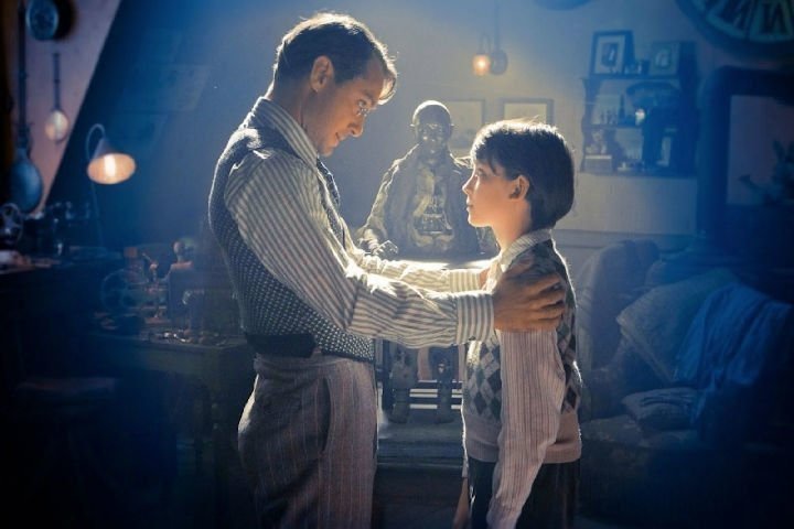 Hugo Cabret | Szenenbilder und Poster | Film | critic.de