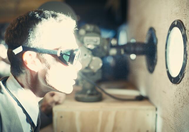 Oppenheimer | TV | Film | critic.de