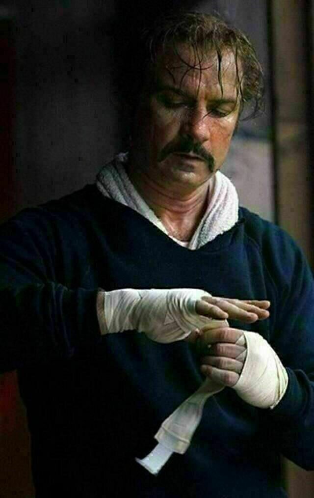 The Bleeder | Szenenbilder und Poster | Film | critic.de